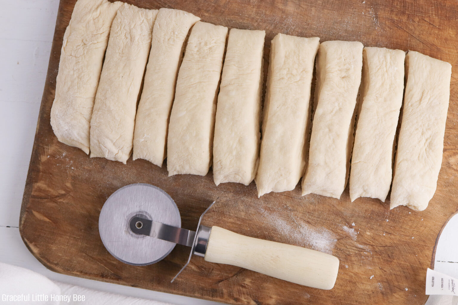 Copycat Olive Garden Bread Machine Breadsticks - Graceful Little Honey Bee